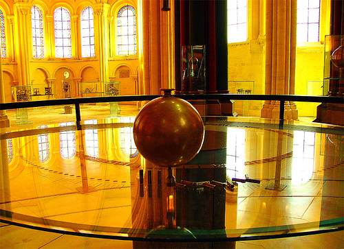 Atando Ciencia: El péndulo de Foucault