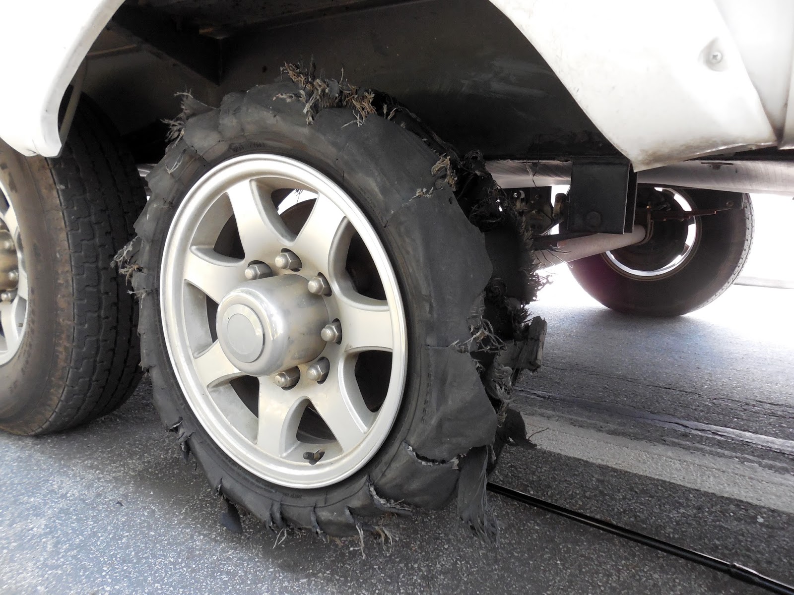 2dodges2go: 7/18/13 - Shredded Tire