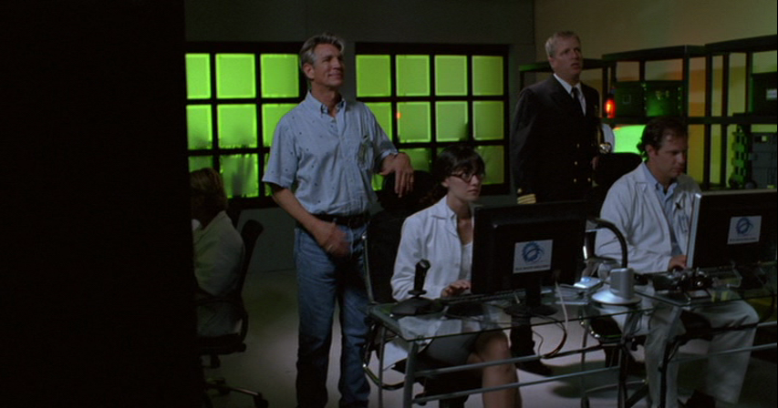 Peresblancs Classic B-Movie Reviews: Sharktopus (2010), Declan O'Brien.