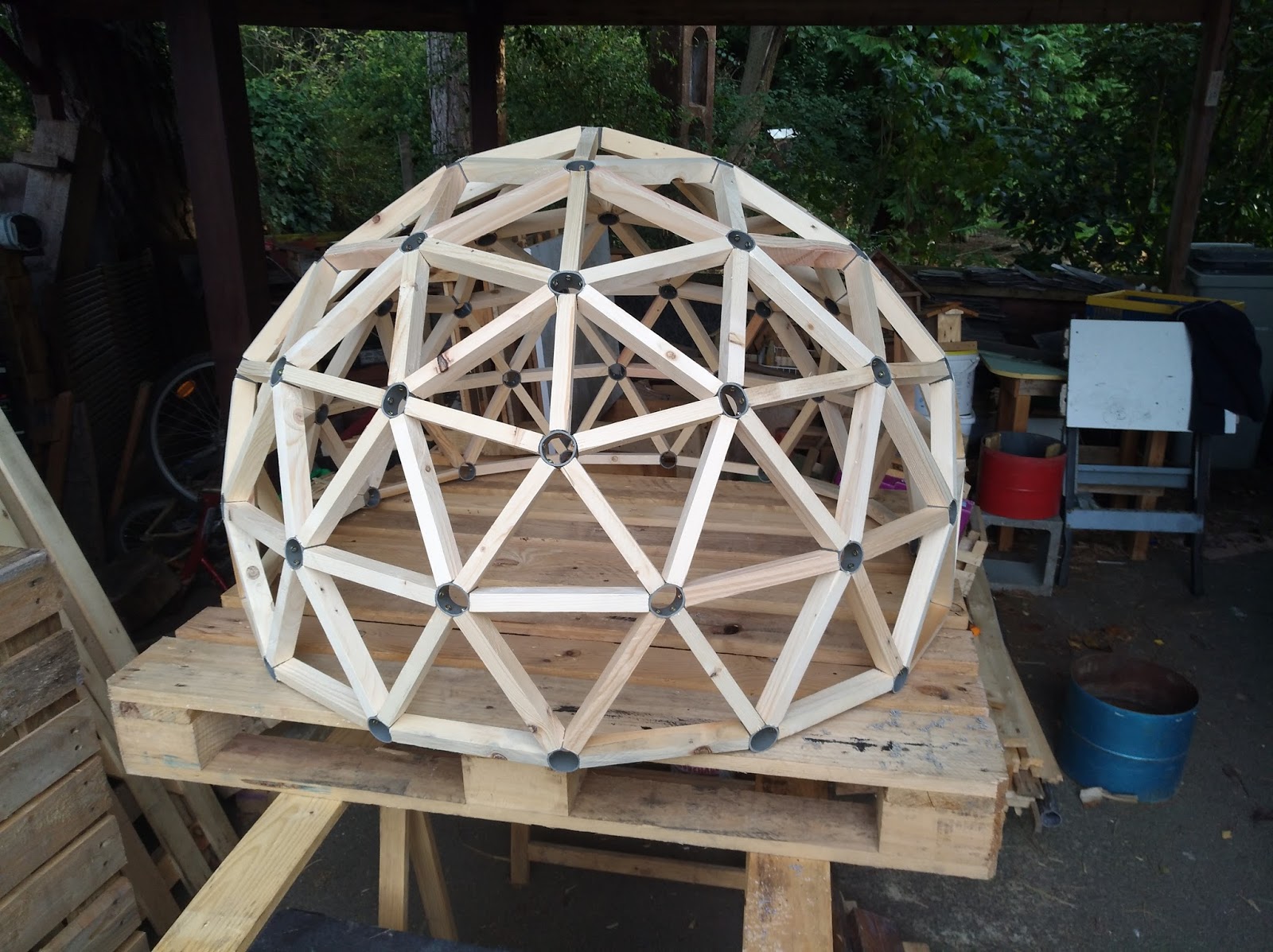 Ludo La Bricole: Dome géodésique - la suite