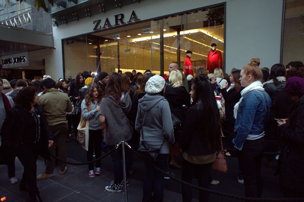 Fashion hungry crowd throngs new Zara store in Melbourne