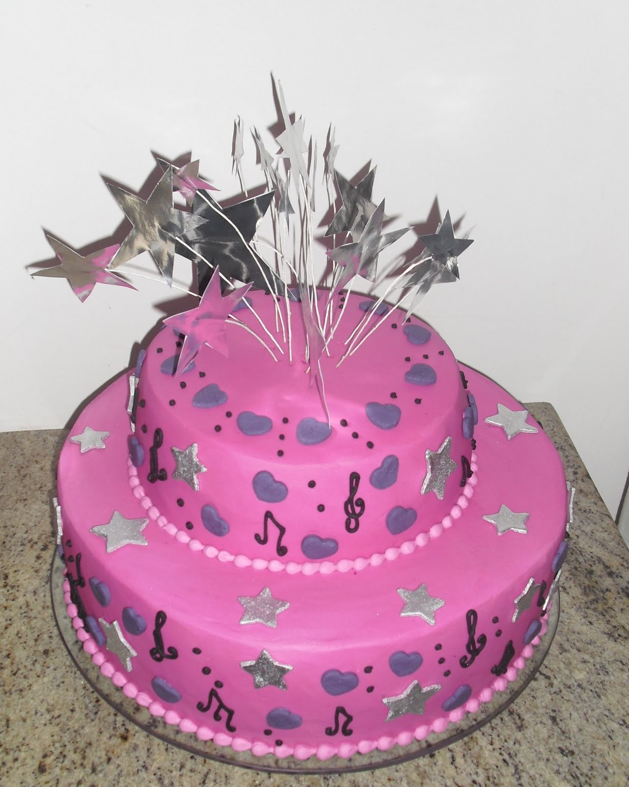 BOLOS LOURA CALDAS: Bolo Pink com Estrelas Pratas e Corações Lilás Ref ...