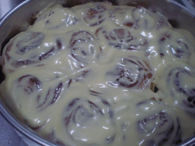 Ajwin Ajeera: Cinnamon Rolls