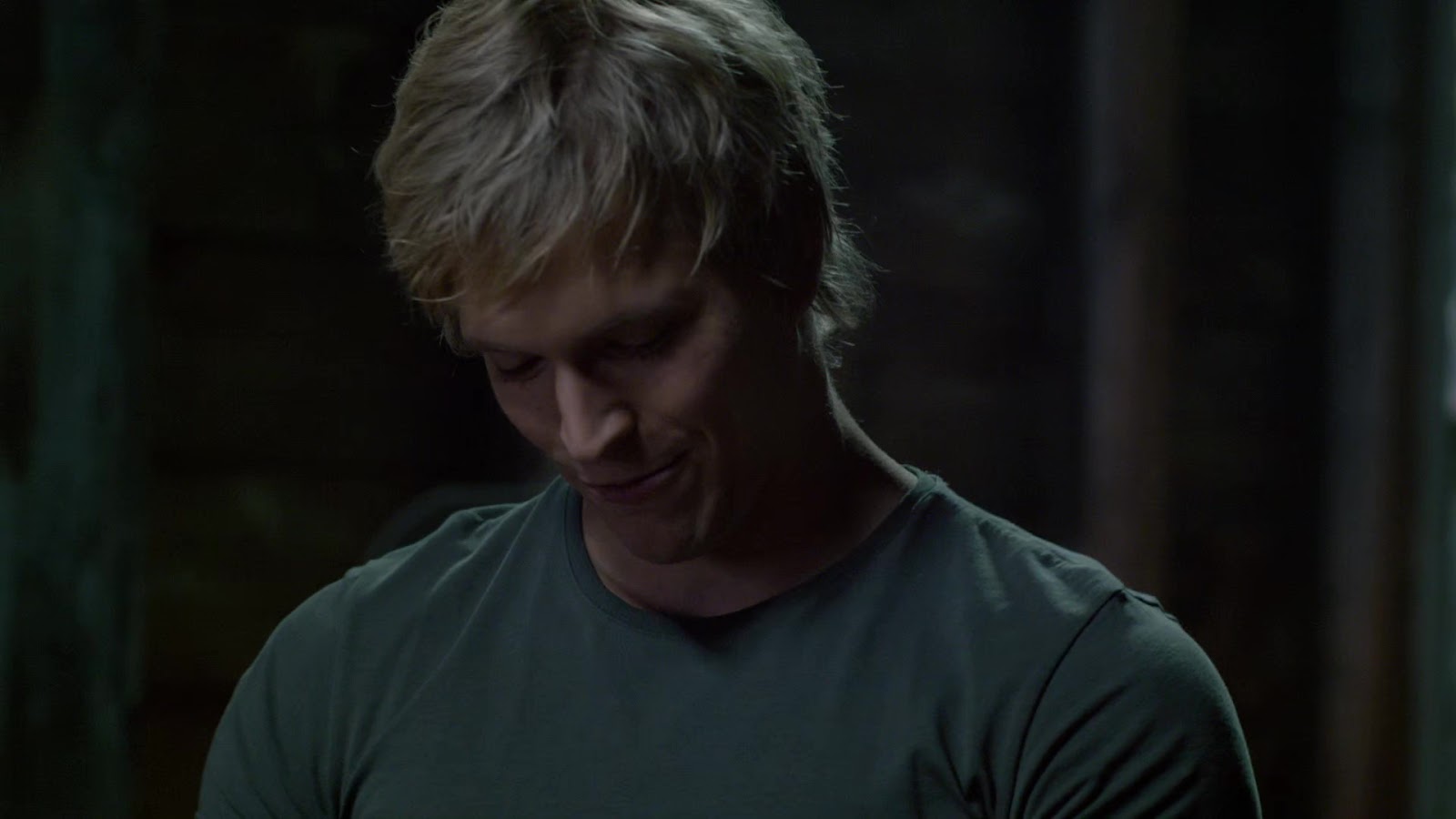 ausCAPS: Jon Cor shirtless in Being Human 2-07 "The Ties That Bind"