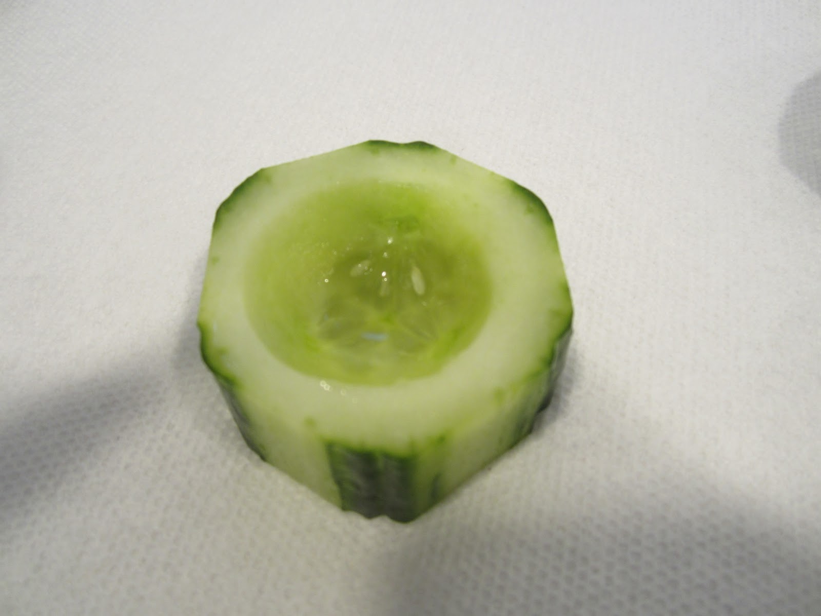 The Full Plate Blog: making cucumber cups