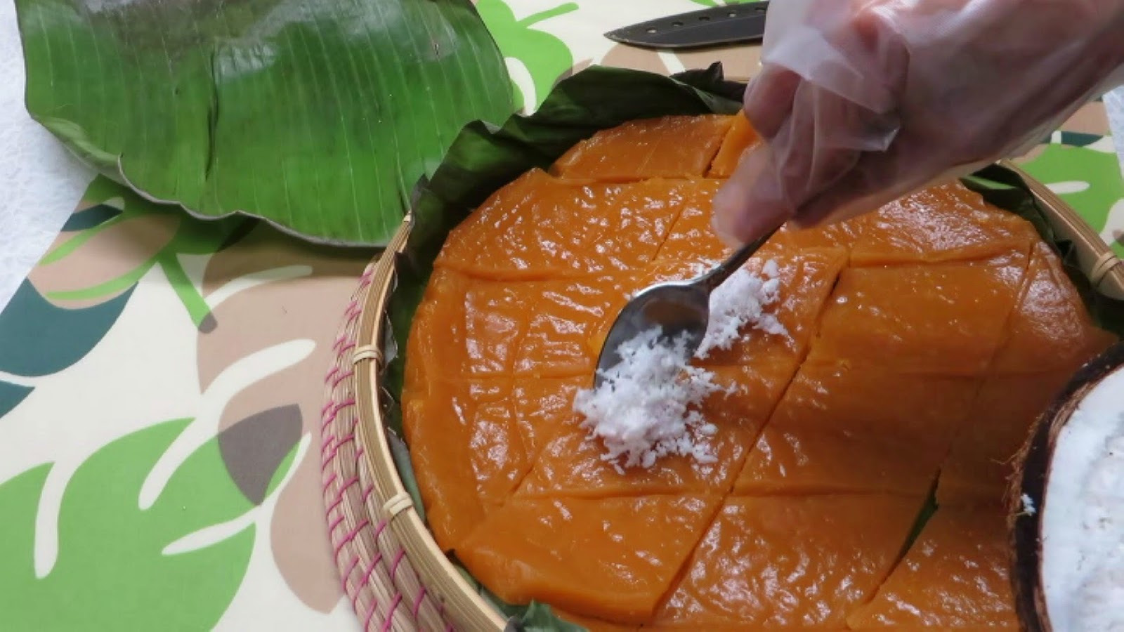 "Nette Cooking": "Kutsinta sa Bilao"
