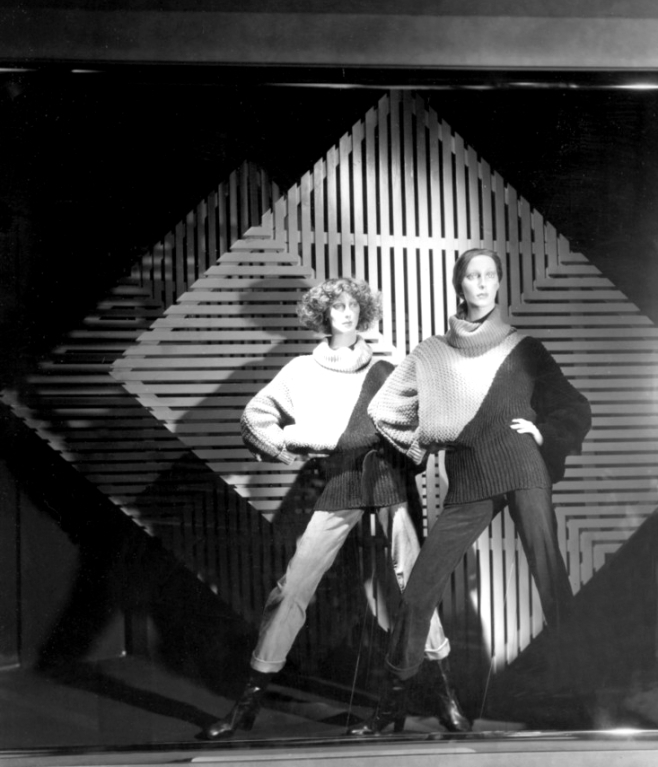 PearlModern: Drama In The Street: The Art Of Window Display