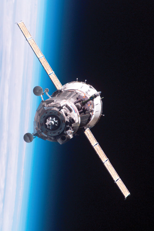 HD iPhone Wallpapers Free: Soyuz Spacecraft Free