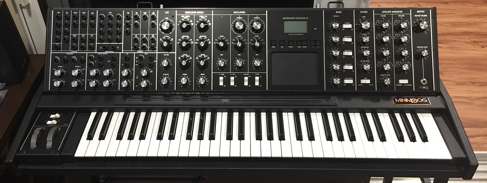 MATRIXSYNTH: Moog Minimoog Voyager XL Limited Tolex Edition SN 50 of 100