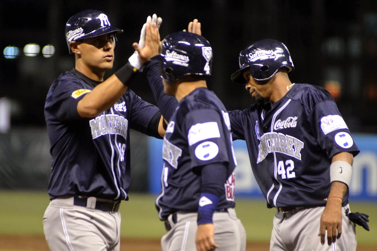 BEISBOL CAMPECHANO: * SULTANES VENCE A DIABLOS POR 15-11; DESTACA DEBUT ...