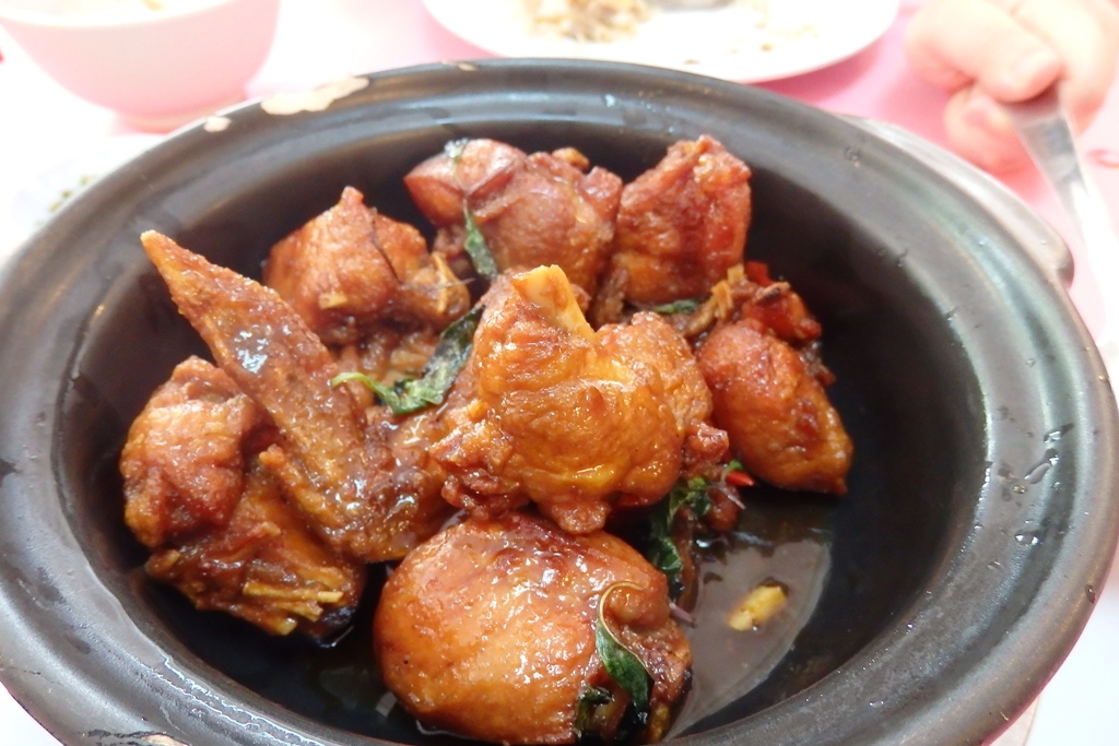 Painted Lips: Lala Chong Seafood Restaurant @ Kayu Ara Damansara