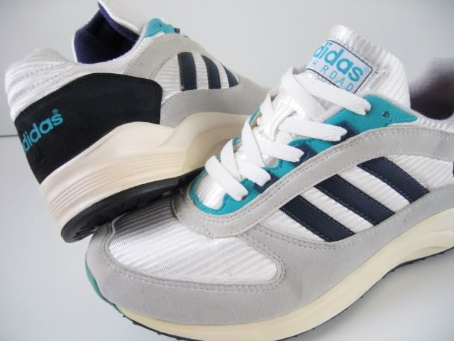 ADIDAS TECH ROAD