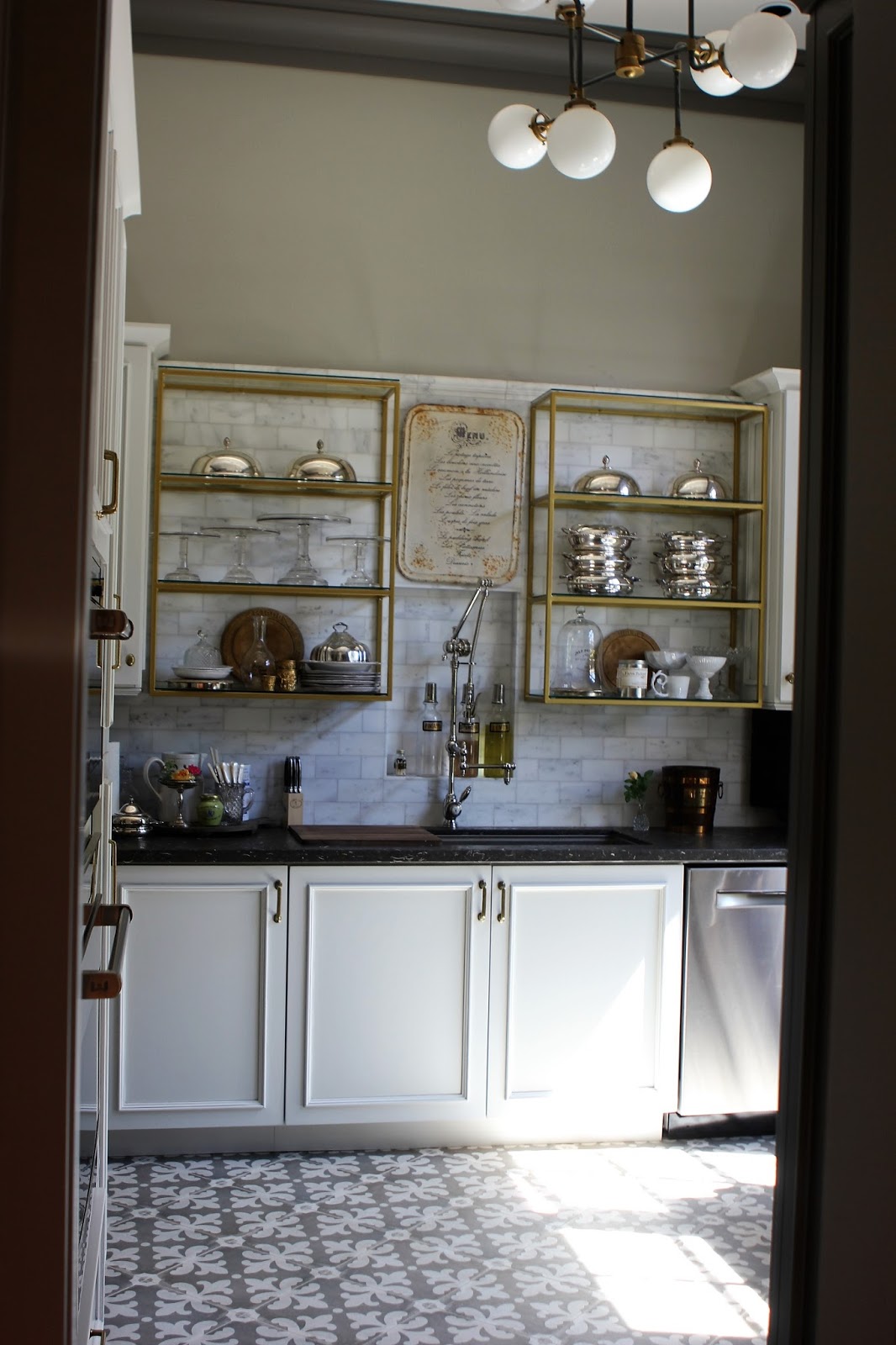 Romancing the Home: Open Shelves Create Display Space for Treasures