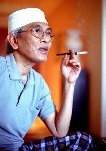 RAHMAN POST: HUKUM ROKOK MENURUT JUMHUR ULAMA NAHDLATUL ULAMA BAG. II