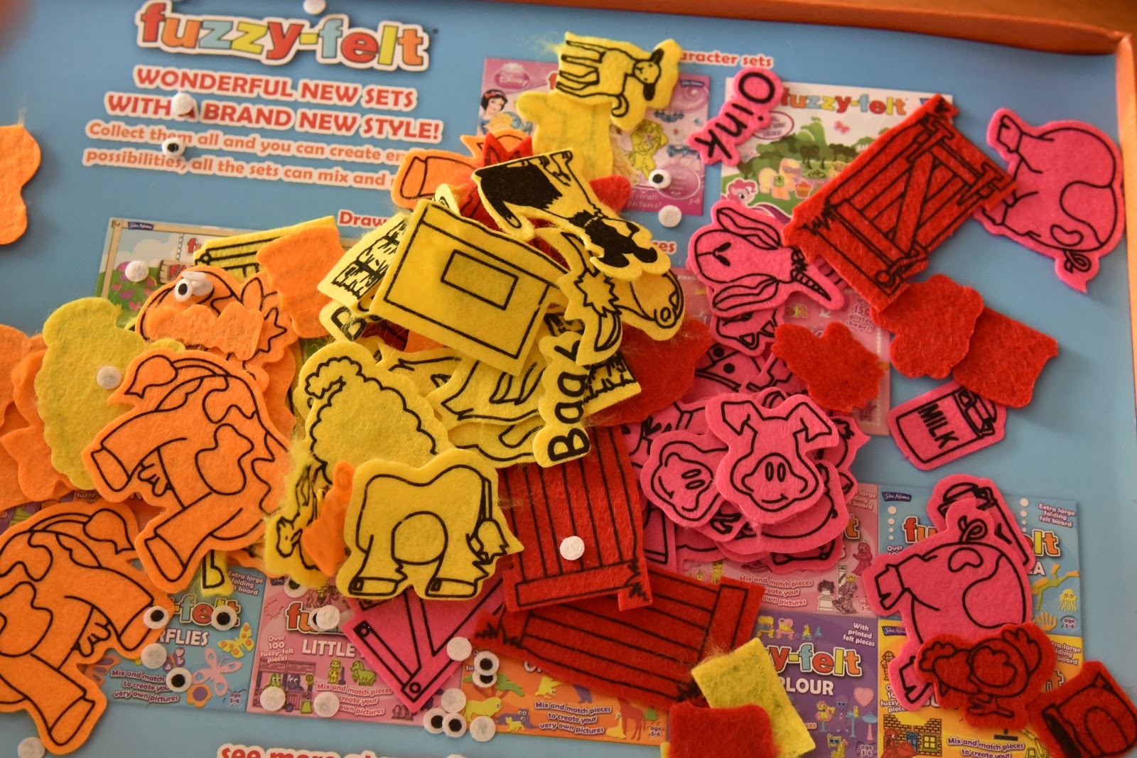 Review : Fuzzy Felt - This day I love.......