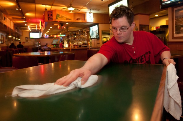 MY URBAN AMERICAN DICTIONARY: BUSBOY