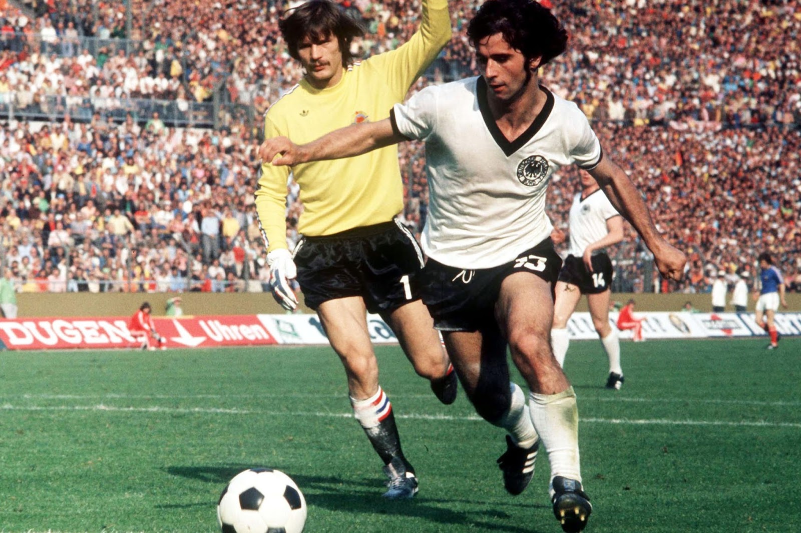 James DeVellis: World Cup Series: Franz Beckenbauer And Gerd Muller