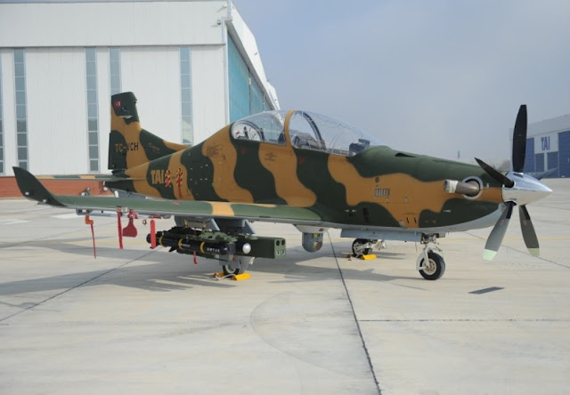 Defensa y Armas: El entrenador turbohélice "Hurkus" prueba su versión ...