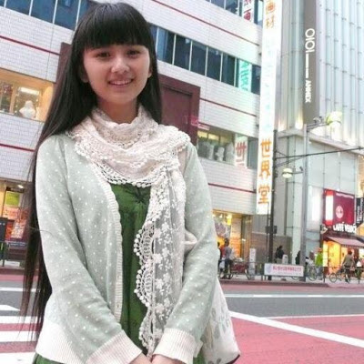 Pustaka Digital Indonesia: April Xia Da (夏達 ), Si Cantik Yang Tetap ...