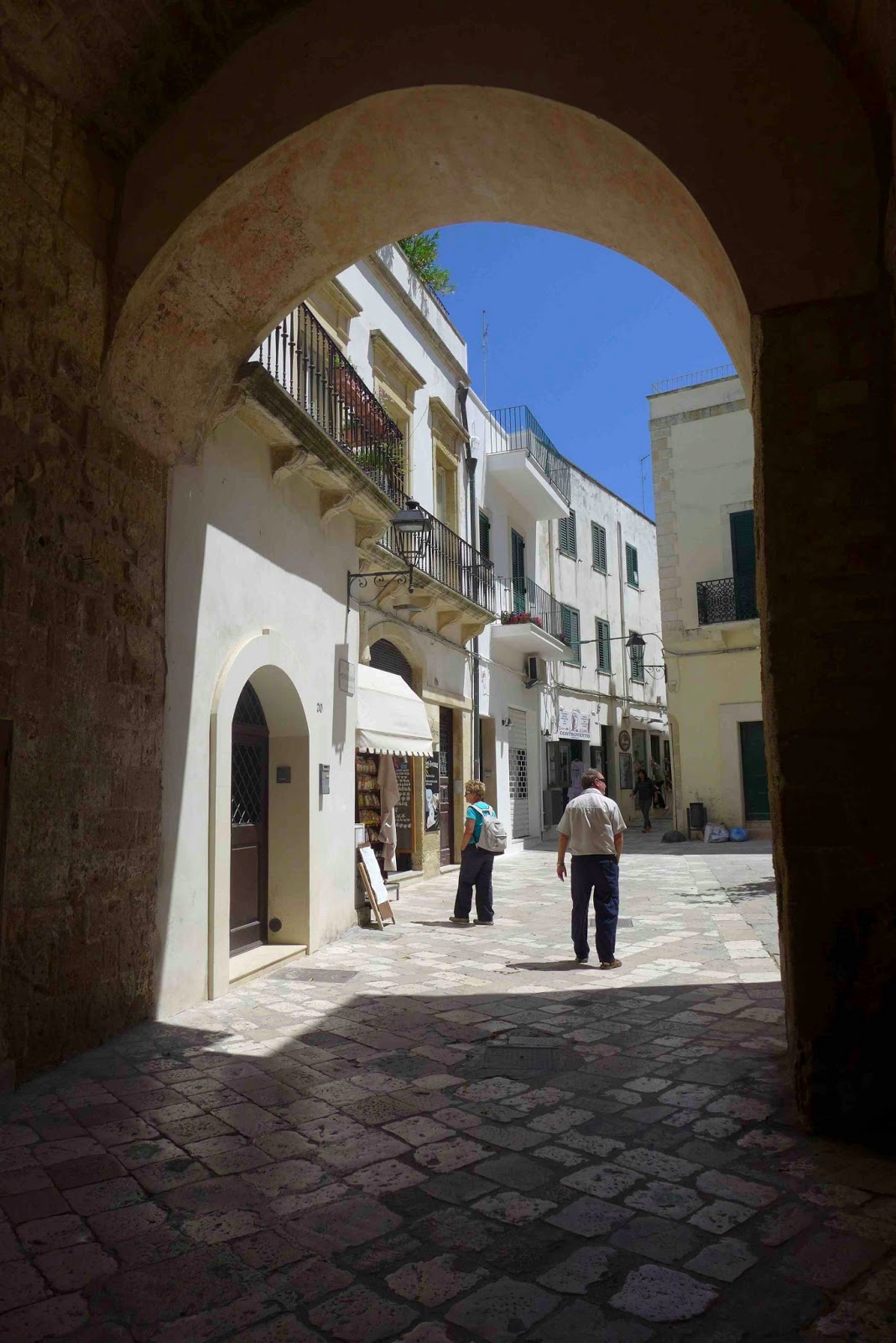 SlaterSailing2013: Our first sail....... From Corfu to Otranto