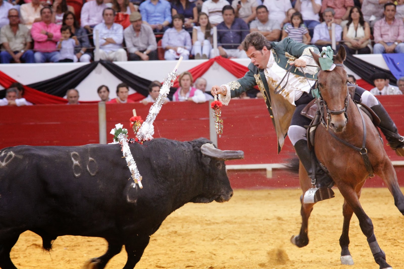 PLANETA DOS TOUROS - Para Aficionados: Tourada Real em Elvas ...