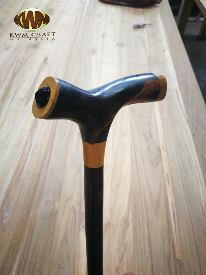 Kayu Warisan Malaysia: Tempahan Tongkat Kayu Kemuning