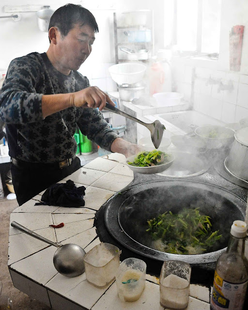 Life on Nanchang Lu: Taming the Kitchen Dragon: Farm-Style Home Cooking ...