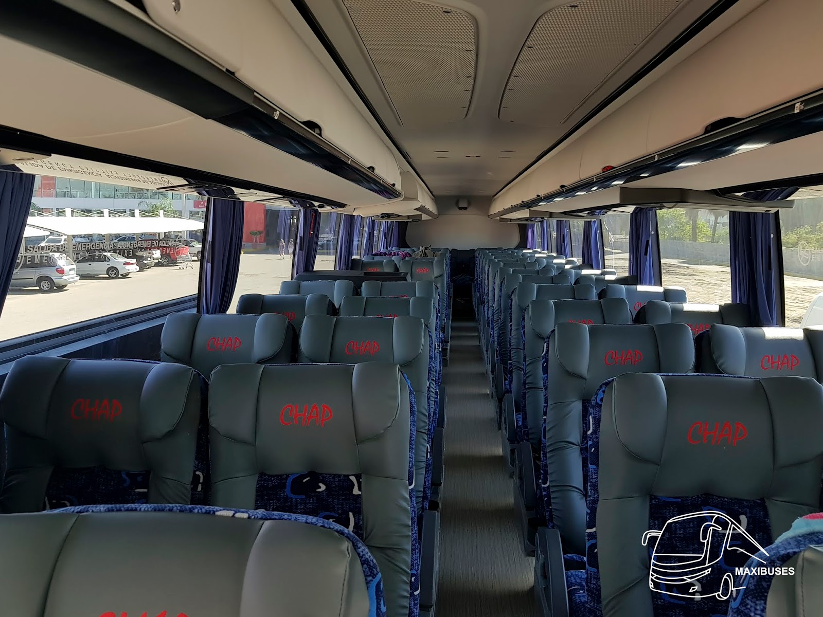 MAXIBUSES: AUTOBUSES TURÍSTICOS CHAP GRUPO TERRESTRE (TURISMO)