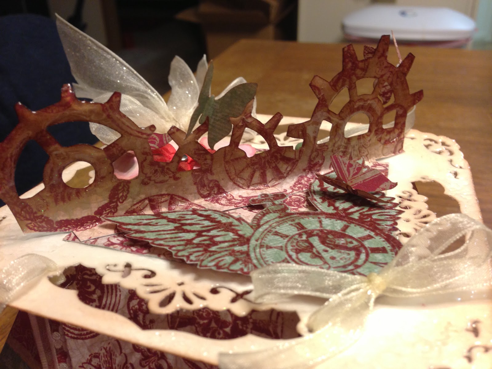 Red Embossed Wallpaper | New hd wallon