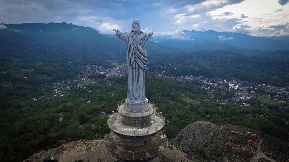 Wisata Religi Patung Yesus Buntu Burake Tana Toraja | Aneka Wisata ...