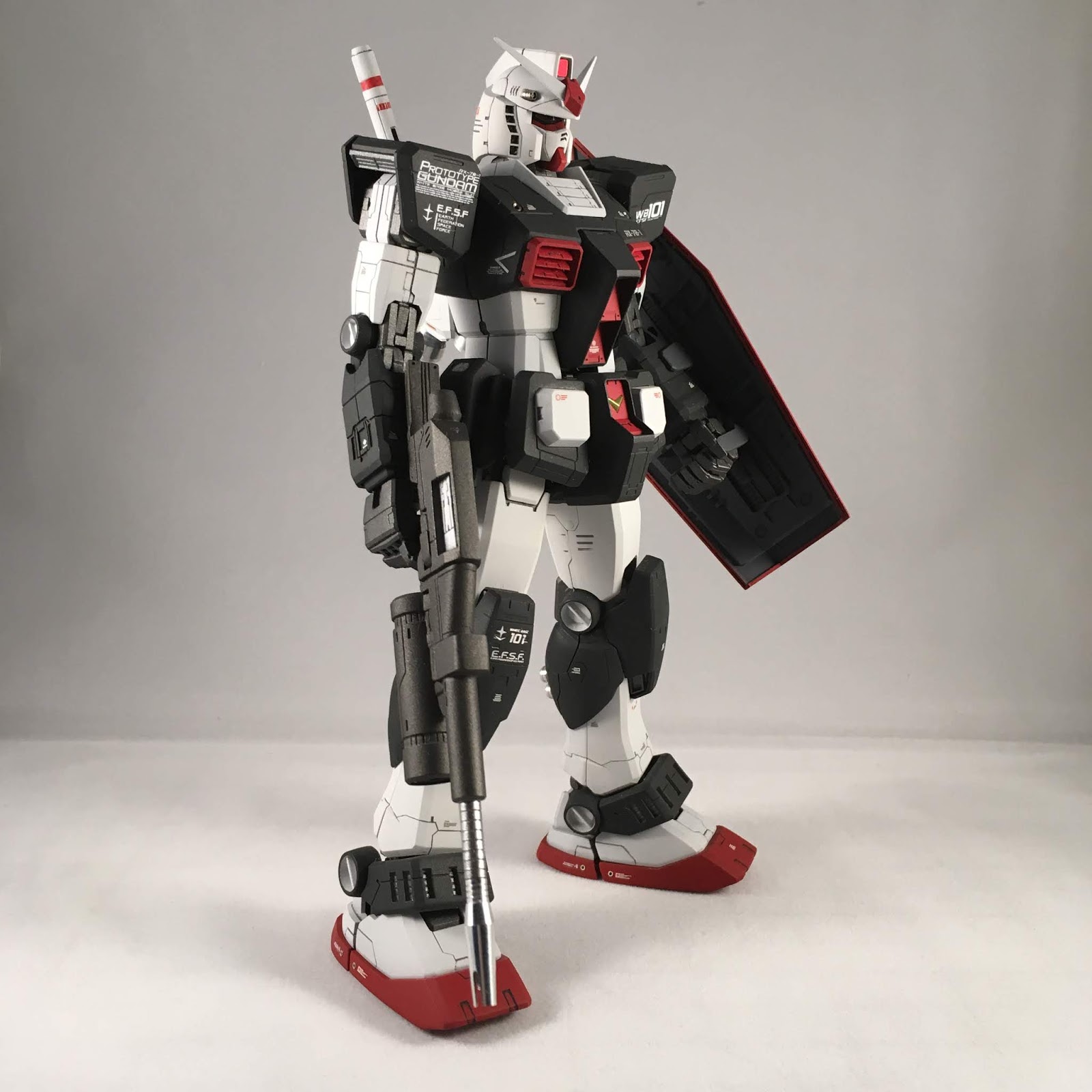 GMobile17: Gundam Prototype RX-78-1