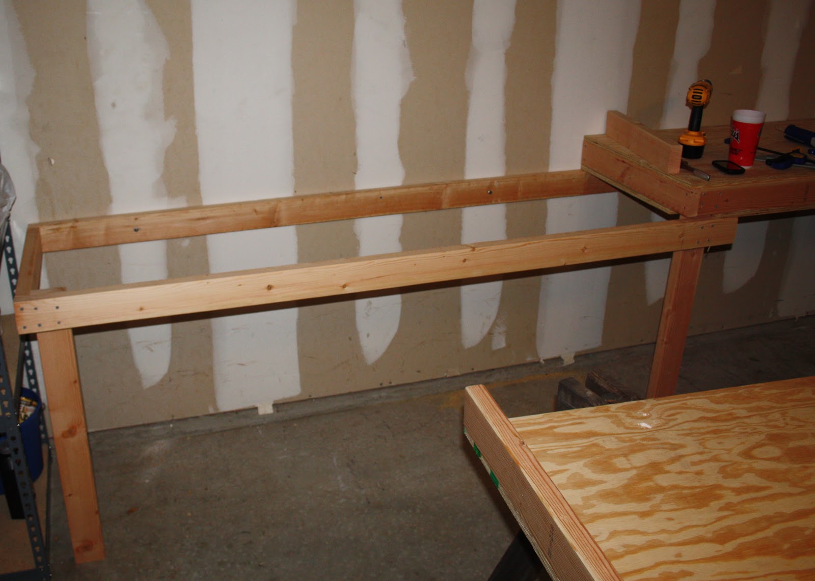 [callsign]KTF: Plans For a Custom Garage Workbench