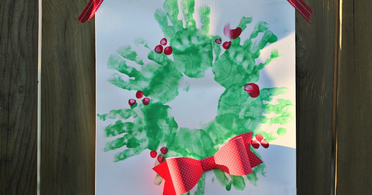 sweet and lovely crafts: handprint wreath