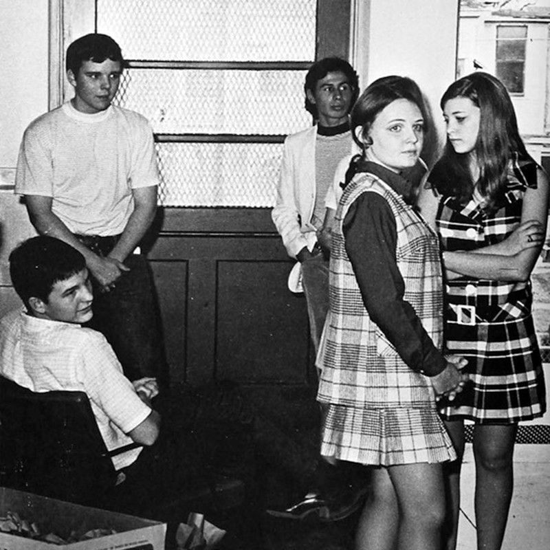 49 Old Photos of Men Staring at Women in the Past ~ Vintage Everyday