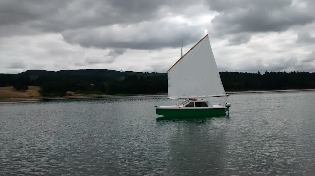 Michalak Robbsboat build: Hagg lake still shots from another boat.