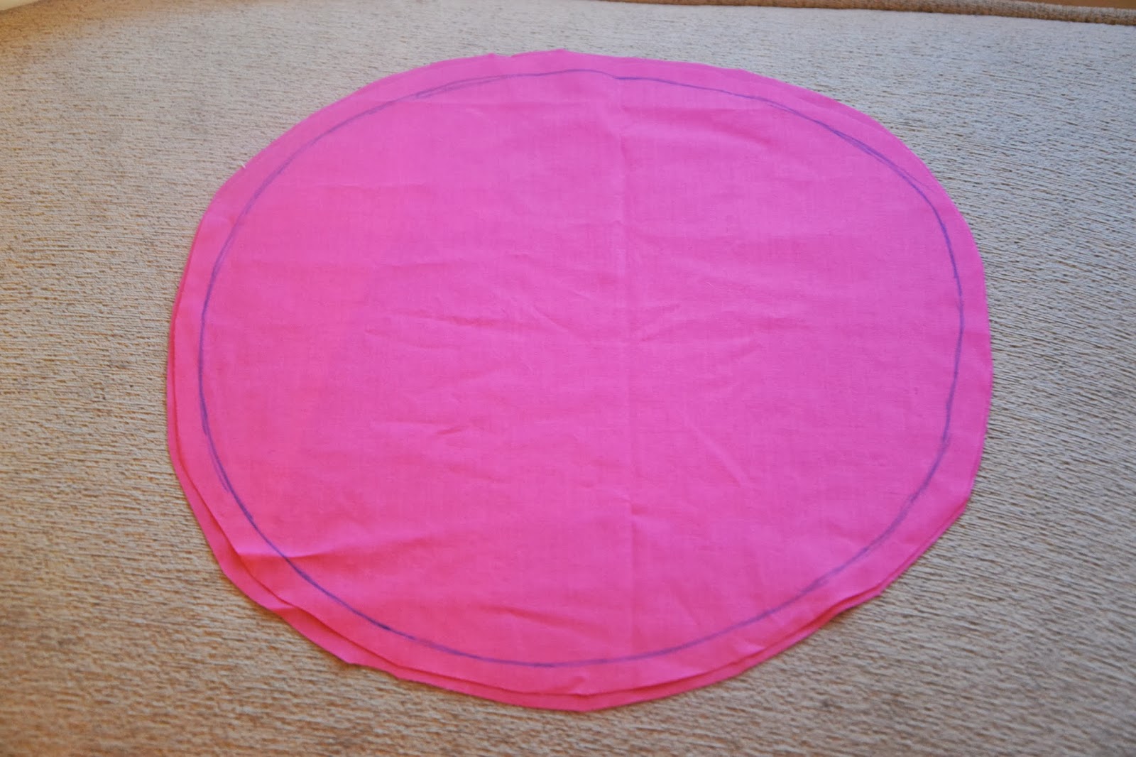 Tadpegs: Make a Crochet Circle Cushion