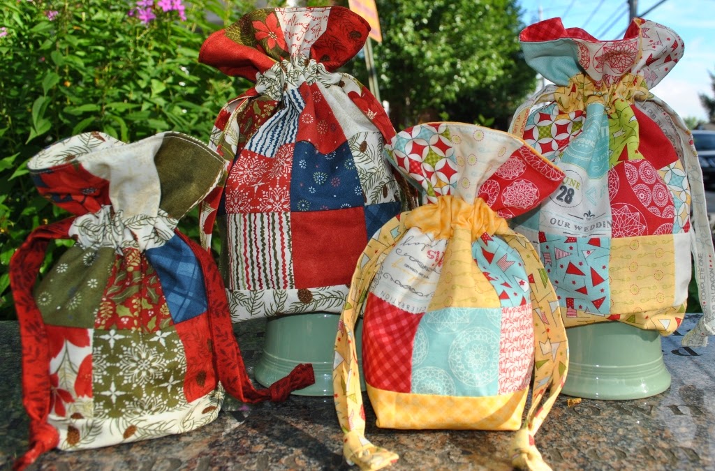 Sweet Jane's Quilting: Using those cute little mini charm packs