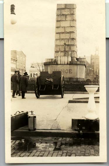 Tangled Roots and Trees: Wordless Wednesday: Vance Monument