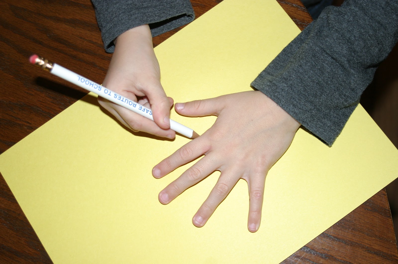 Musings in Mass: How to Make a Handprint/Footprint Turkey