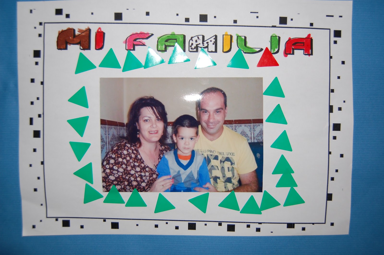 PEQUEBLOG: MURAL MI FAMILIA