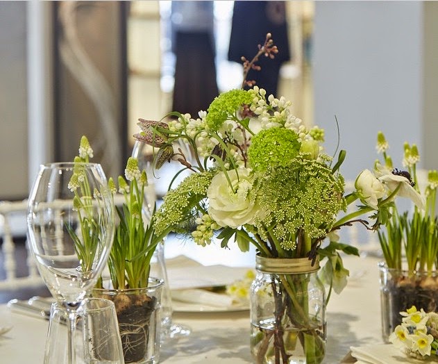 Willow Rose: Mulberry Lunch Flowers