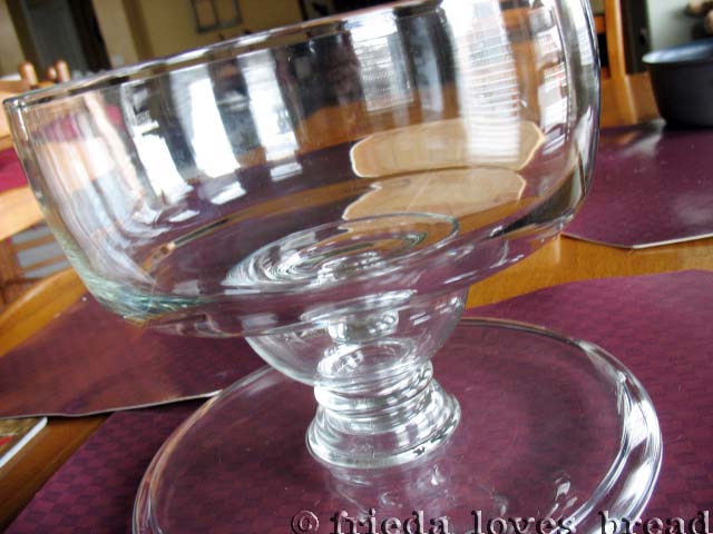 Frieda Loves Bread: Chocolate Trifle with a Cake Stand
