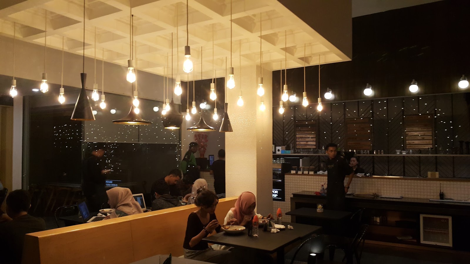 HITS BANGET! 4 cafe yang instagramable di Malang - Piridifoodies - Food ...