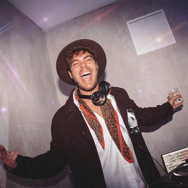 LA RUTA: ADRIÁN LOZANO, EL DJ DE MARIETA