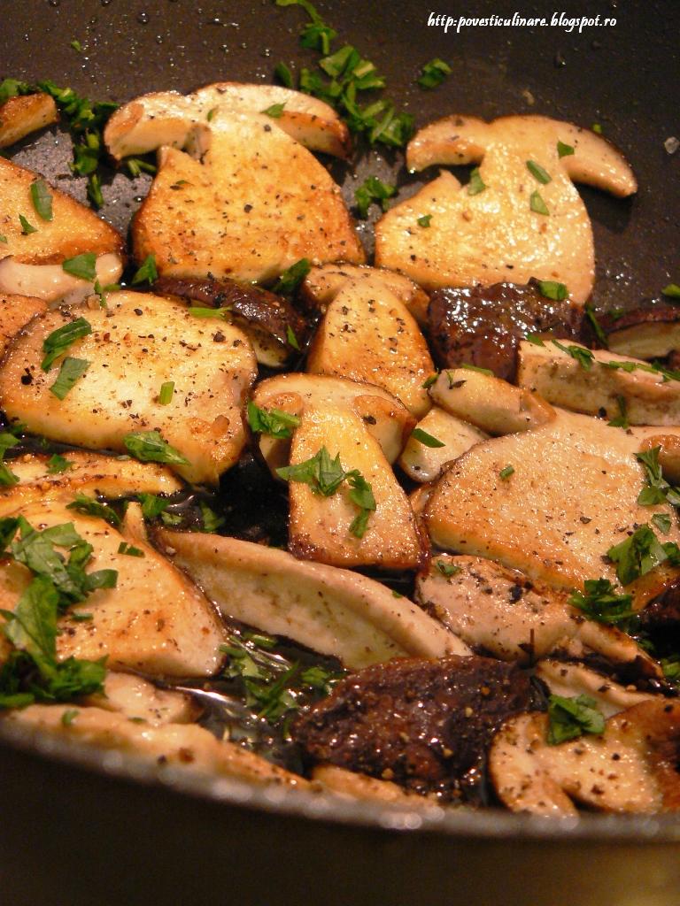 Hribe cu taietei si sos de patrunjel si lime