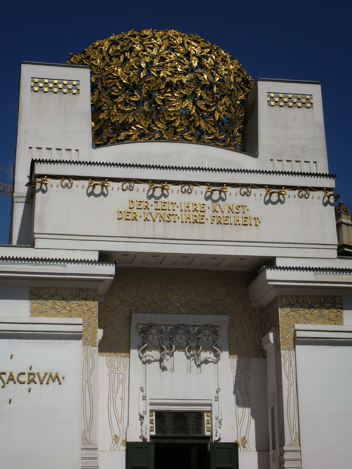 FIN DE SIECLE VIENNA: Secession House Photos
