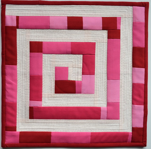 she can quilt: A FAL 2016 Tutorial: Modern Labyrinth Trivet