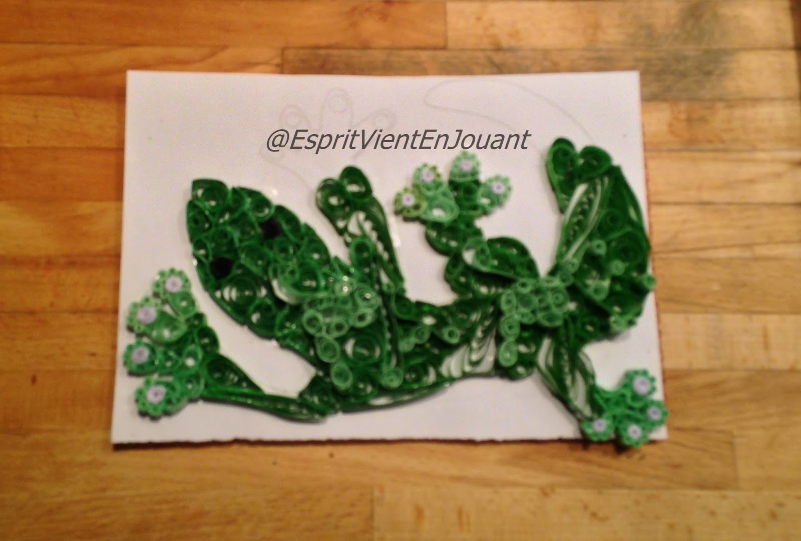 L'esprit vient en jouant: Réaliser une carte salamandre en quilling ...