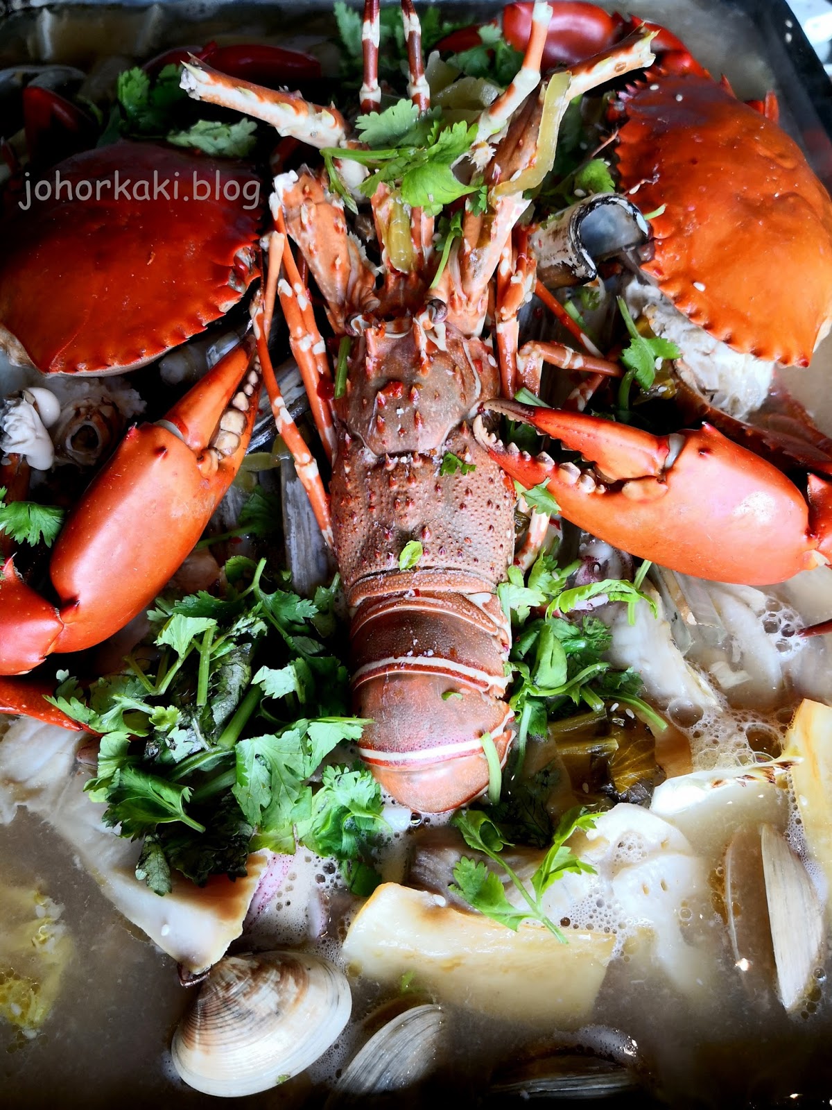 Fat Fish 肥鱼 in Taman Melodies Johor Bahru |Tony Johor Kaki Travels for ...