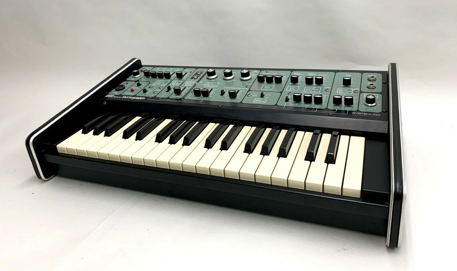 MATRIXSYNTH: Roland System 100 Model 101 Vintage Synthesizer SN 713927